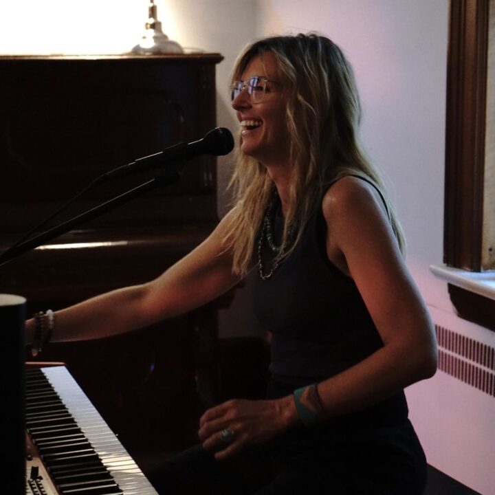 Au bistro des découvertes ! #8 Sarah Craig presents Éric St-Laurent ...